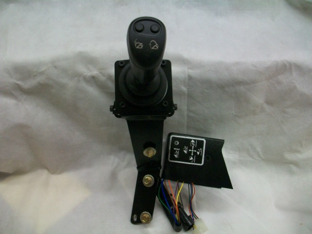 AW29230 - CONTROL fits JOHN DEERE